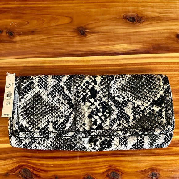 LOFT | Bags | Nwt Ann Taylor Loft Snake Print Clutch | Poshmark